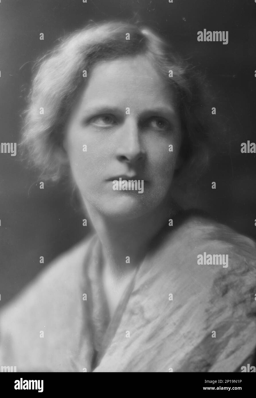 Motley mrs ag hi-res stock photography and images - Alamy