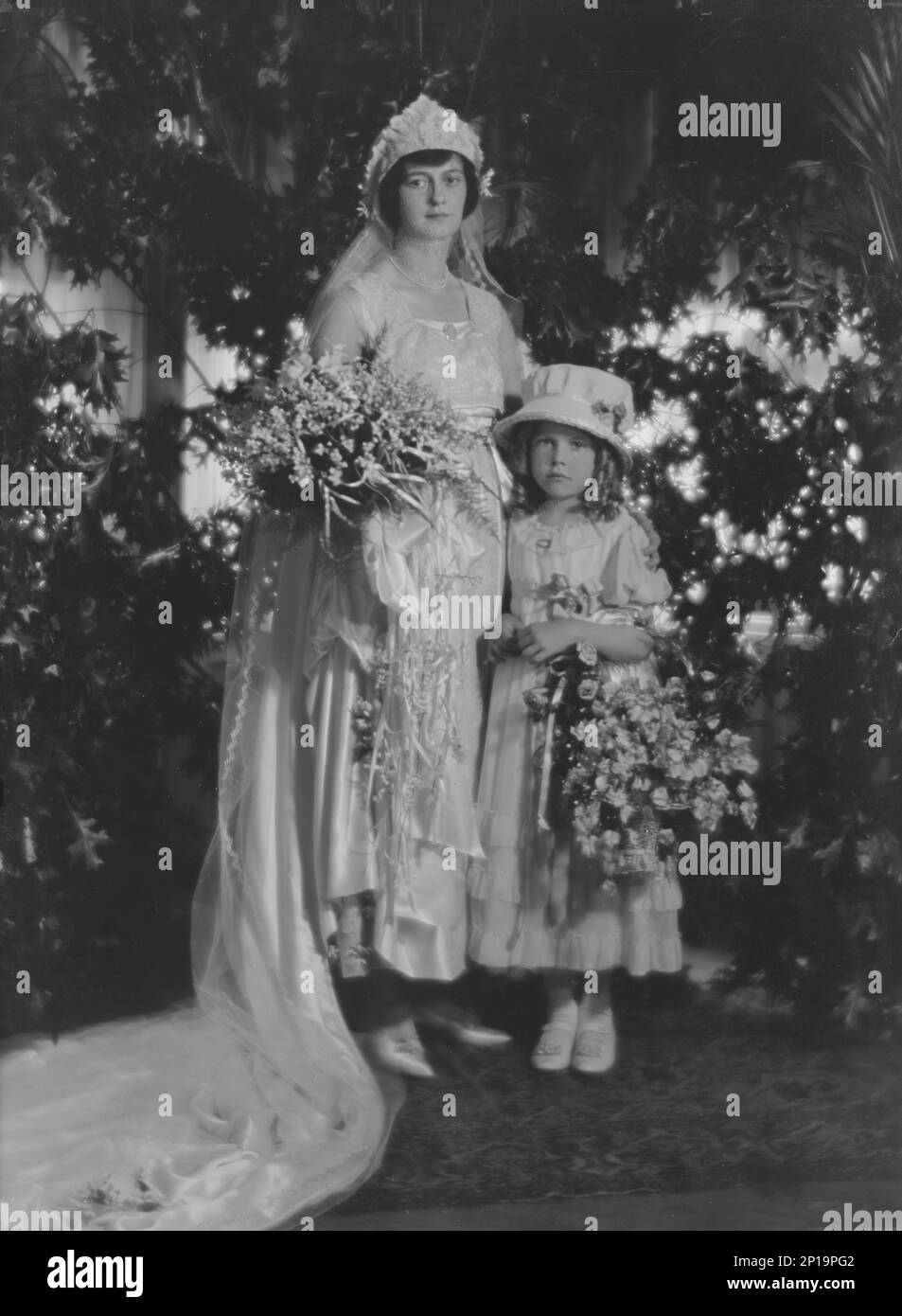 Marble, Mrs. (Miss Morrison), and child, portrait photograph, 1917 June ...