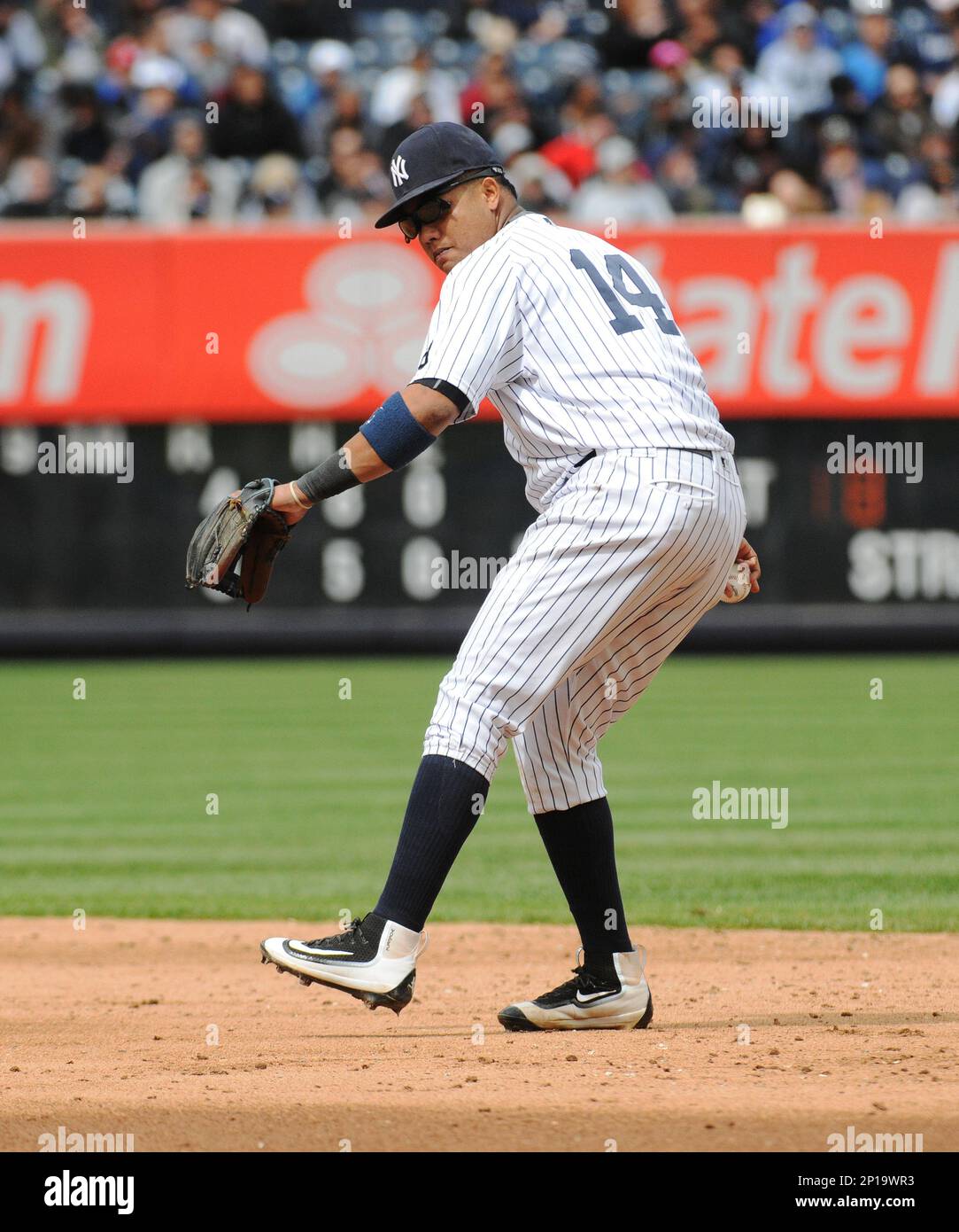 New York Yankees infielder Starlin Castro (14) during game against the ...