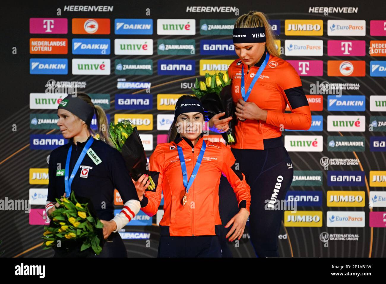 HERENVEEN - Vanessa Herzog (AUT) Femke Kok and Jutte Leerdam during the ...