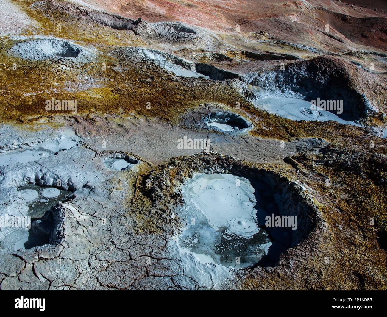 Exploding volcanos hi-res stock photography and images - Alamy