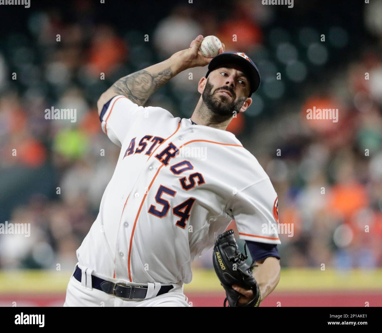June 1, 2016: Houston Astros starting pitcher Mike Fiers (54) delivers ...