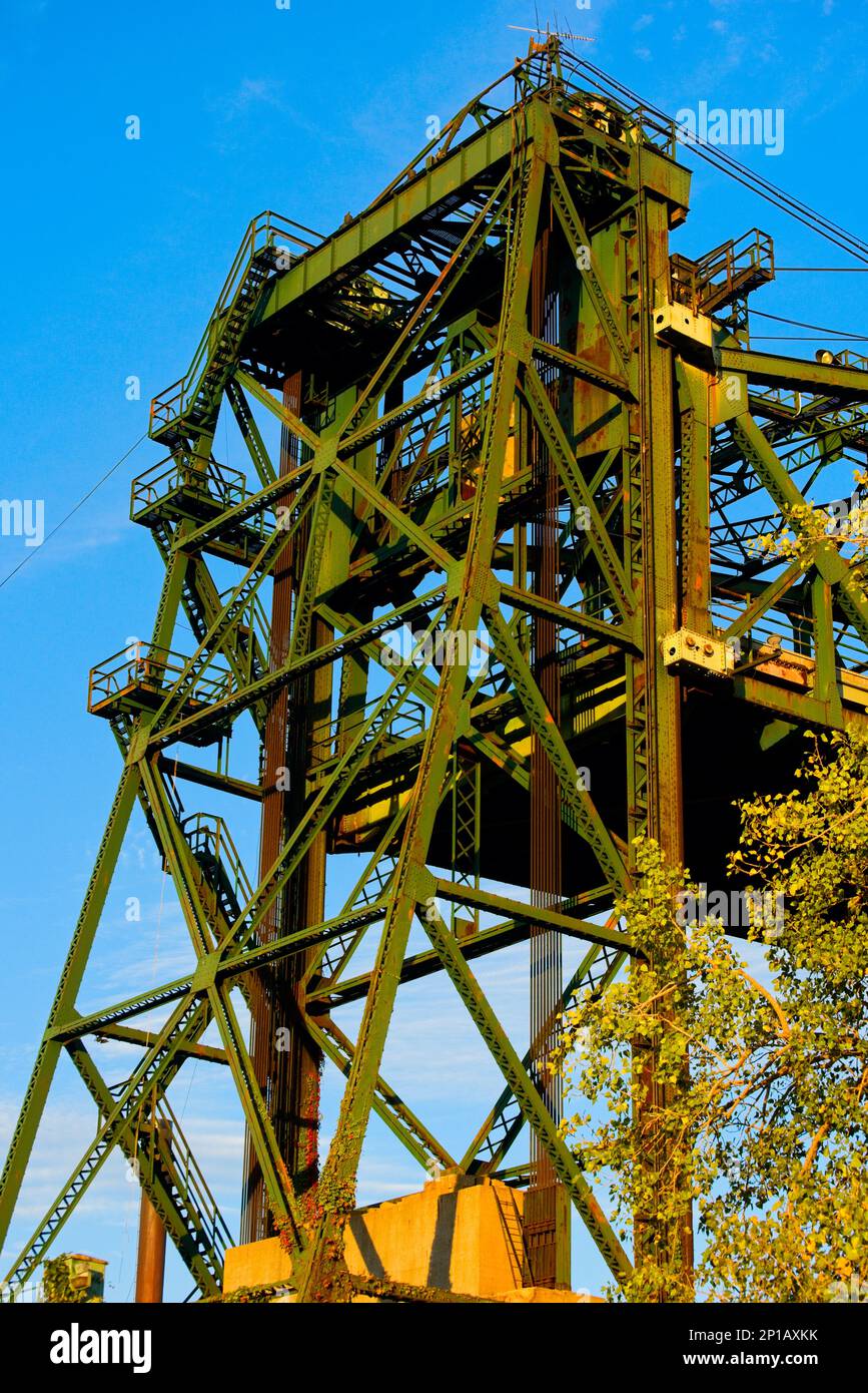 Vertical detail of the Eagle Avenue lift bridge in Cleveland Ohio, the ...