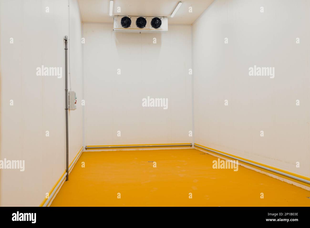 Walk in fridge freezer unit hi-res stock photography and images - Alamy