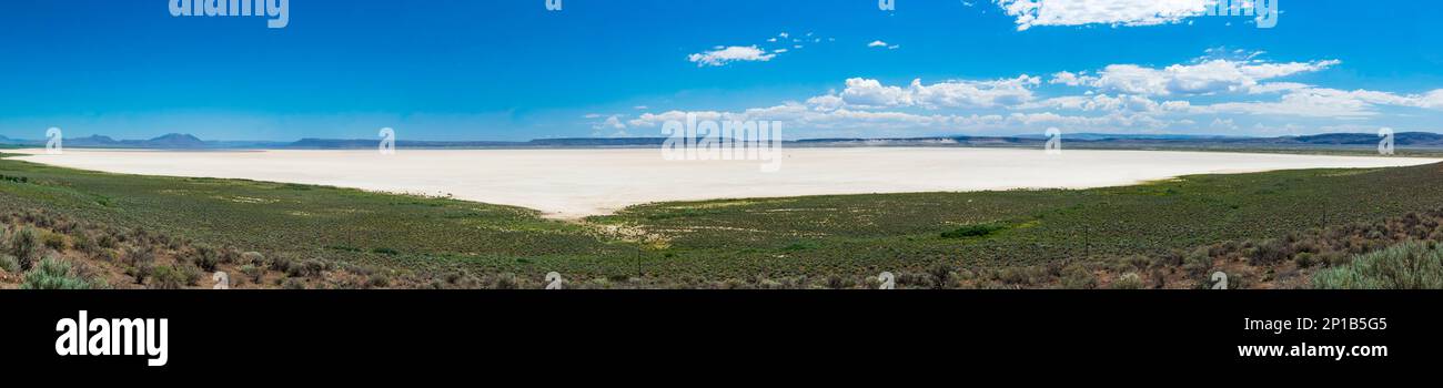 Alvord playa hi-res stock photography and images - Alamy