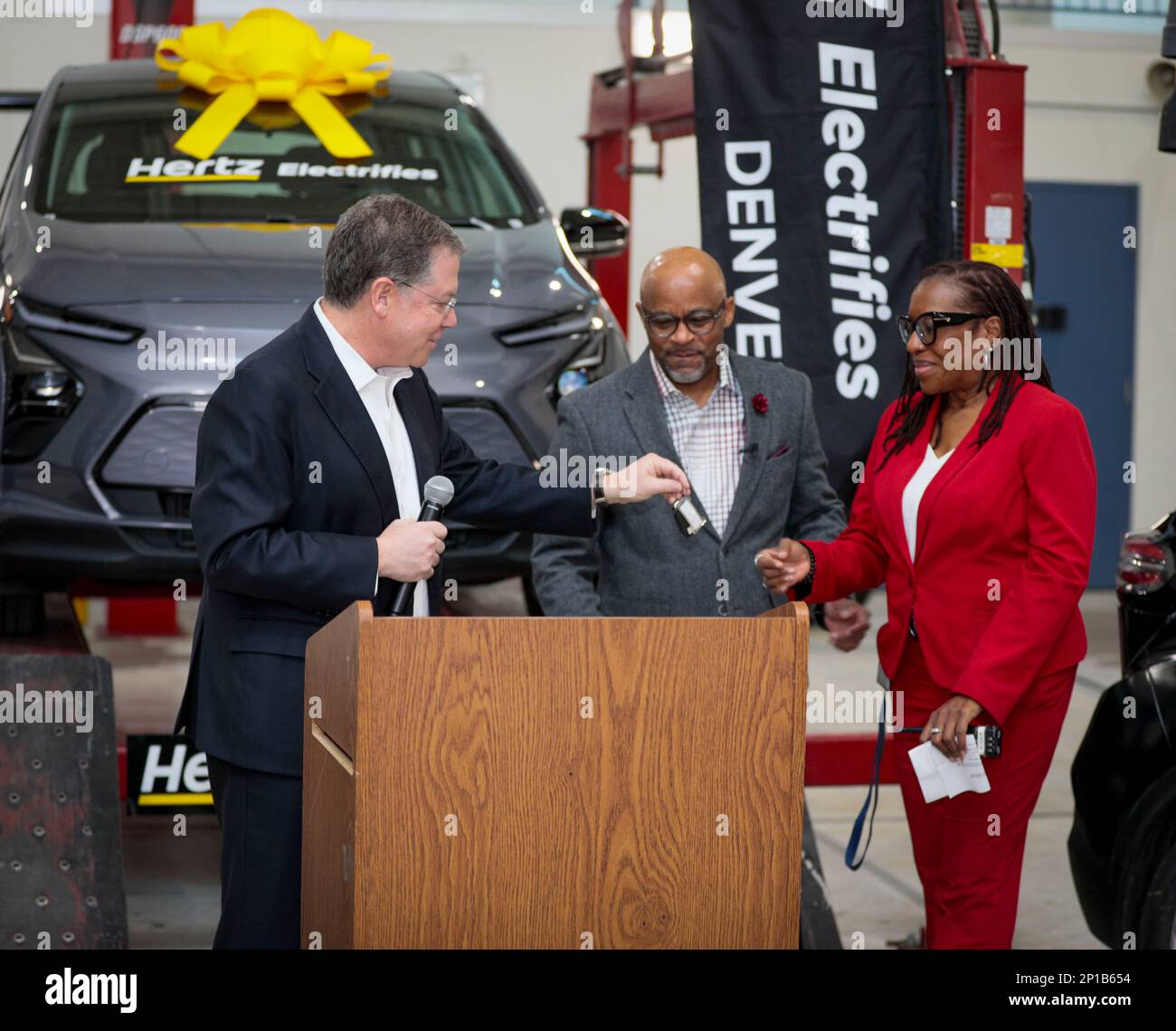 IMAGE DISTRIBUTED FOR HERTZ - Hertz Corporation CEO Stephen Scher, left ...