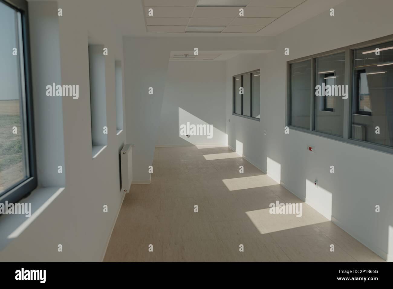 Empty offices hi-res stock photography and images - Alamy