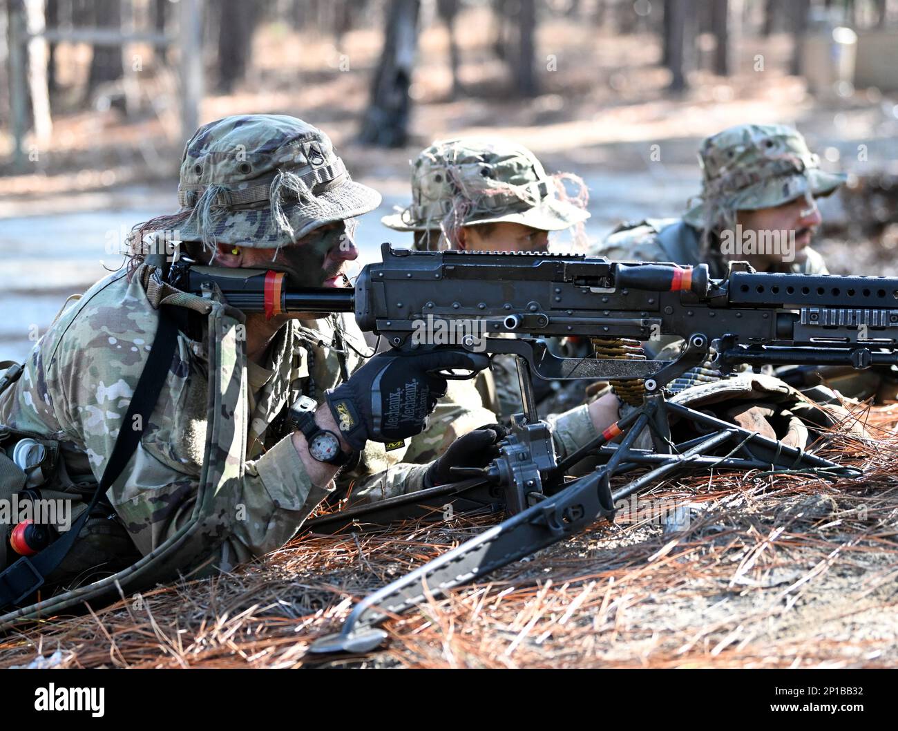 Soldiers assigned to the U.S. Army John F. Kennedy Special Warfare ...