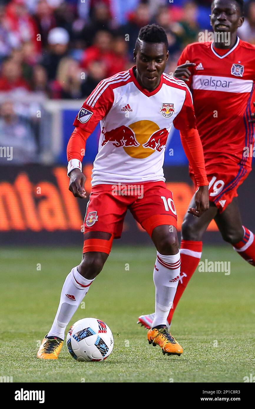 18 MAY 2016: New York Red Bulls midfielder Lloyd Sam (10) during the ...