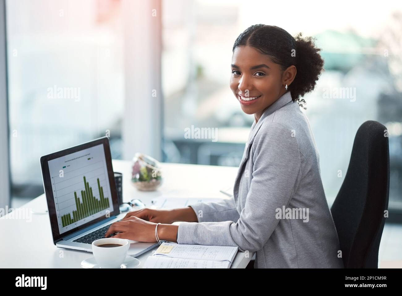 Financial guru hi-res stock photography and images - Alamy