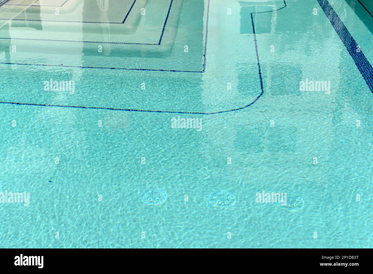 Poolside action hi-res stock photography and images - Alamy