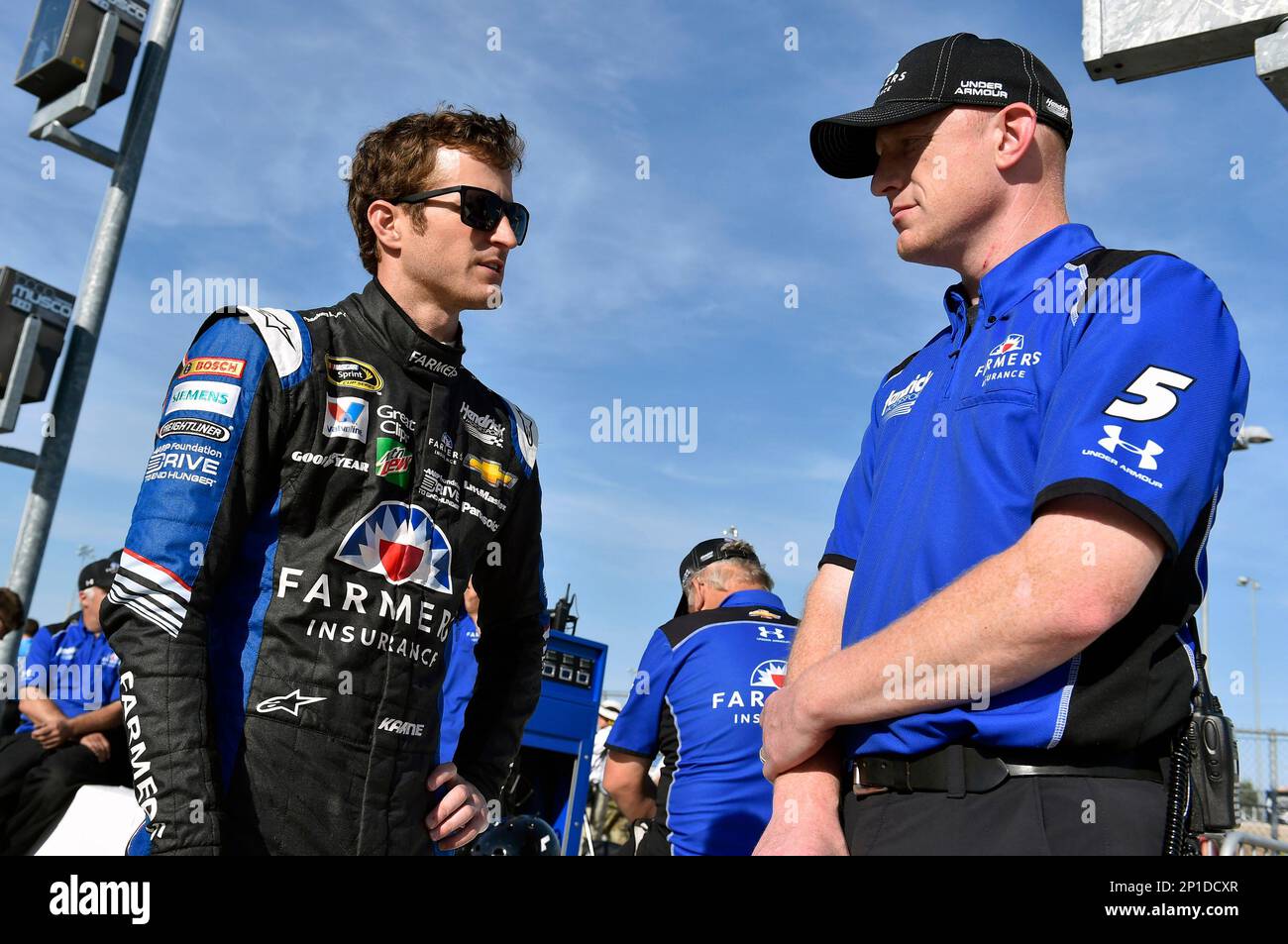 Kasey Kahne and Keith Rodden during qualifying for the NASCAR Sprint ...