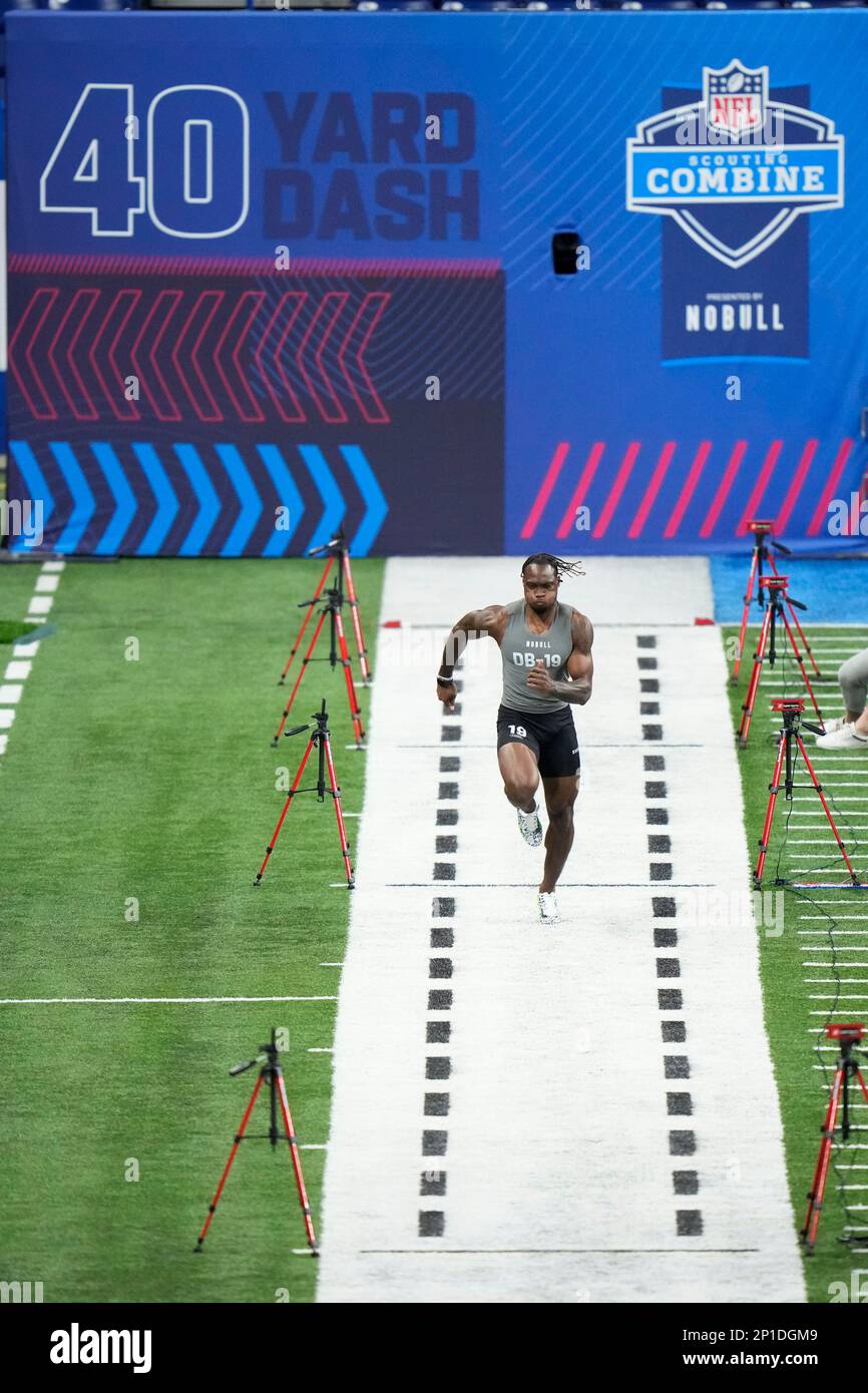 South Alabama defensive back Darrell Luter Jr. runs the 40-yard dash at ...