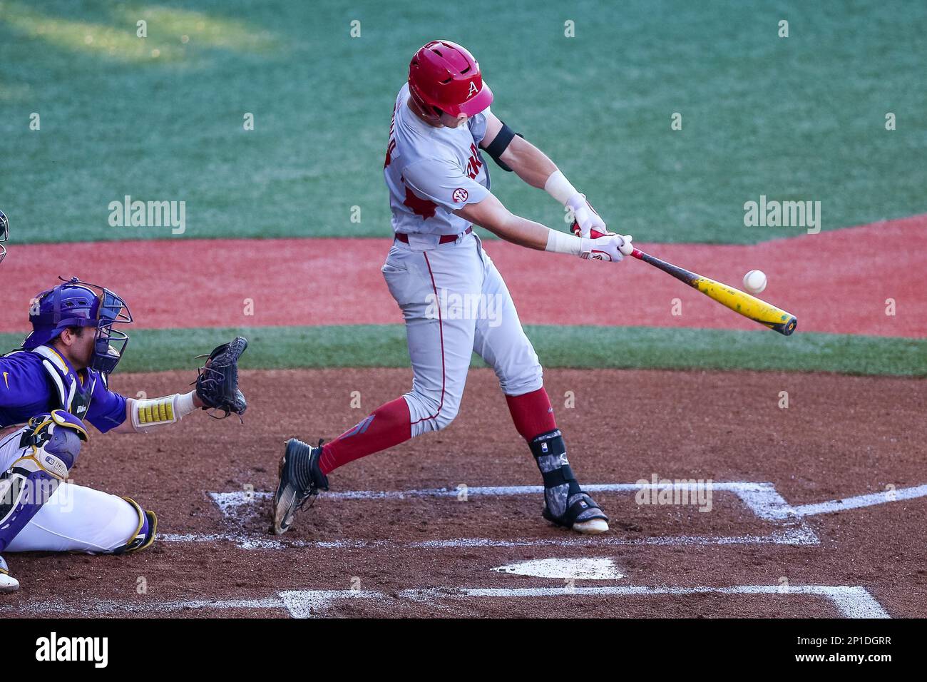 MAY 07, 2016 - Arkansas Razorbacks outfielder Luke Bonfield (17) at bat ...