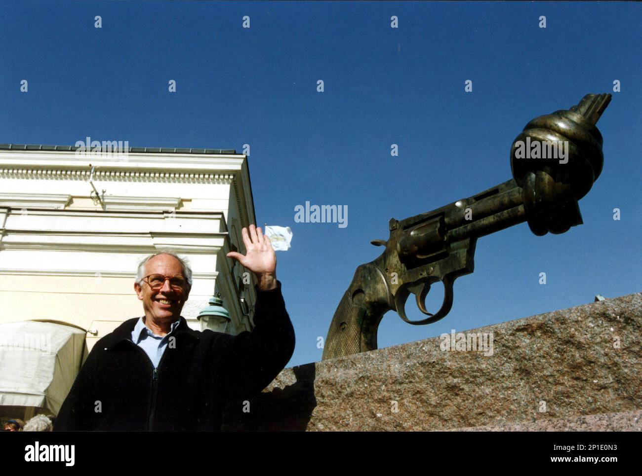 FILE - In this 1992 file photo, Swedish artist Carl Fredrik Reutersward ...