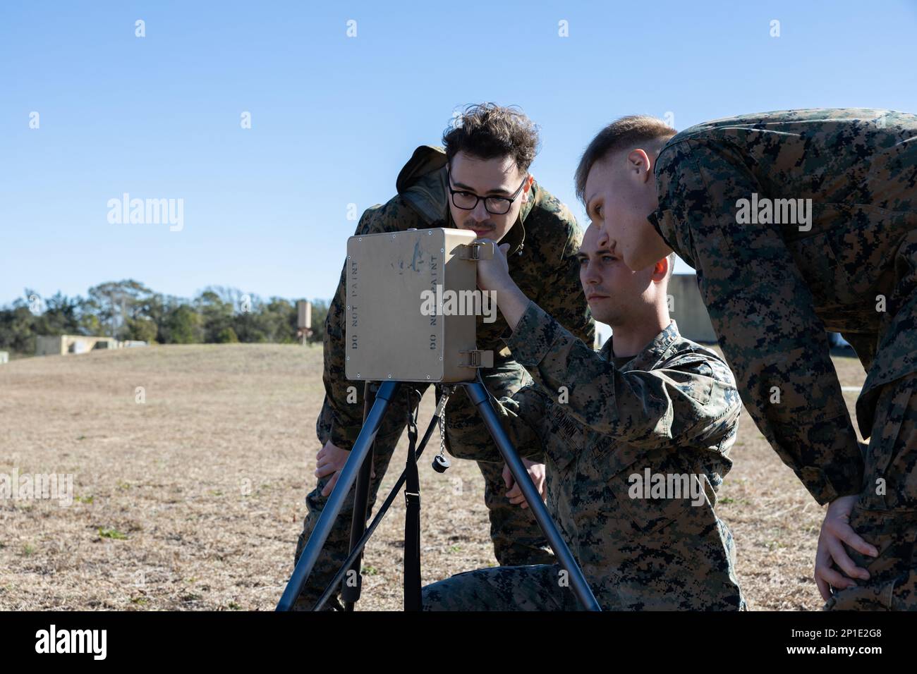 U.S. Marines with Marine Air Control Squadron (MACS) 2 configure ...