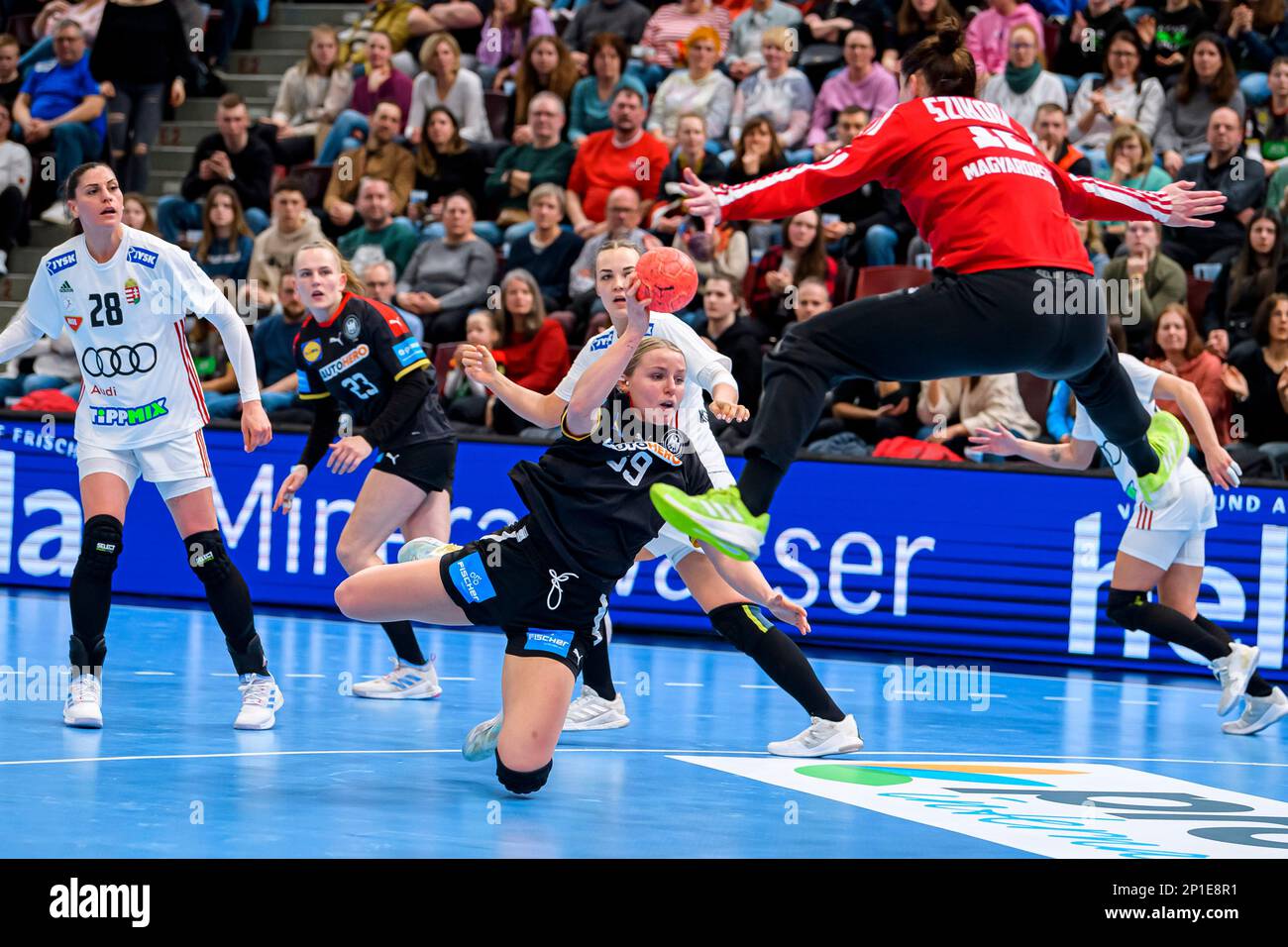 Ludwigsburg, Germany. 03rd Mar, 2023. Handball, women: International ...