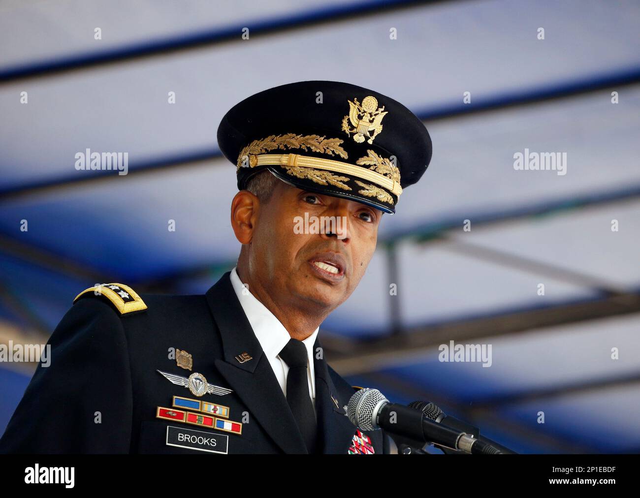 Incoming Commander Gen. Vincent K. Brooks speaks during a change of ...