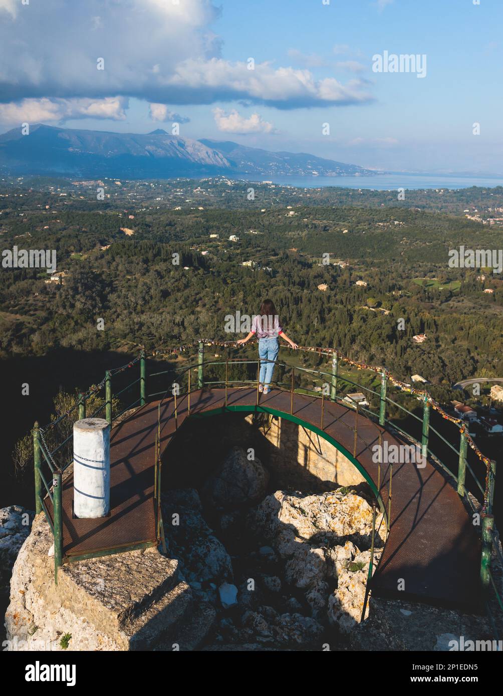View of Kaiser's Throne observation deck lookout, Pelekas village ...