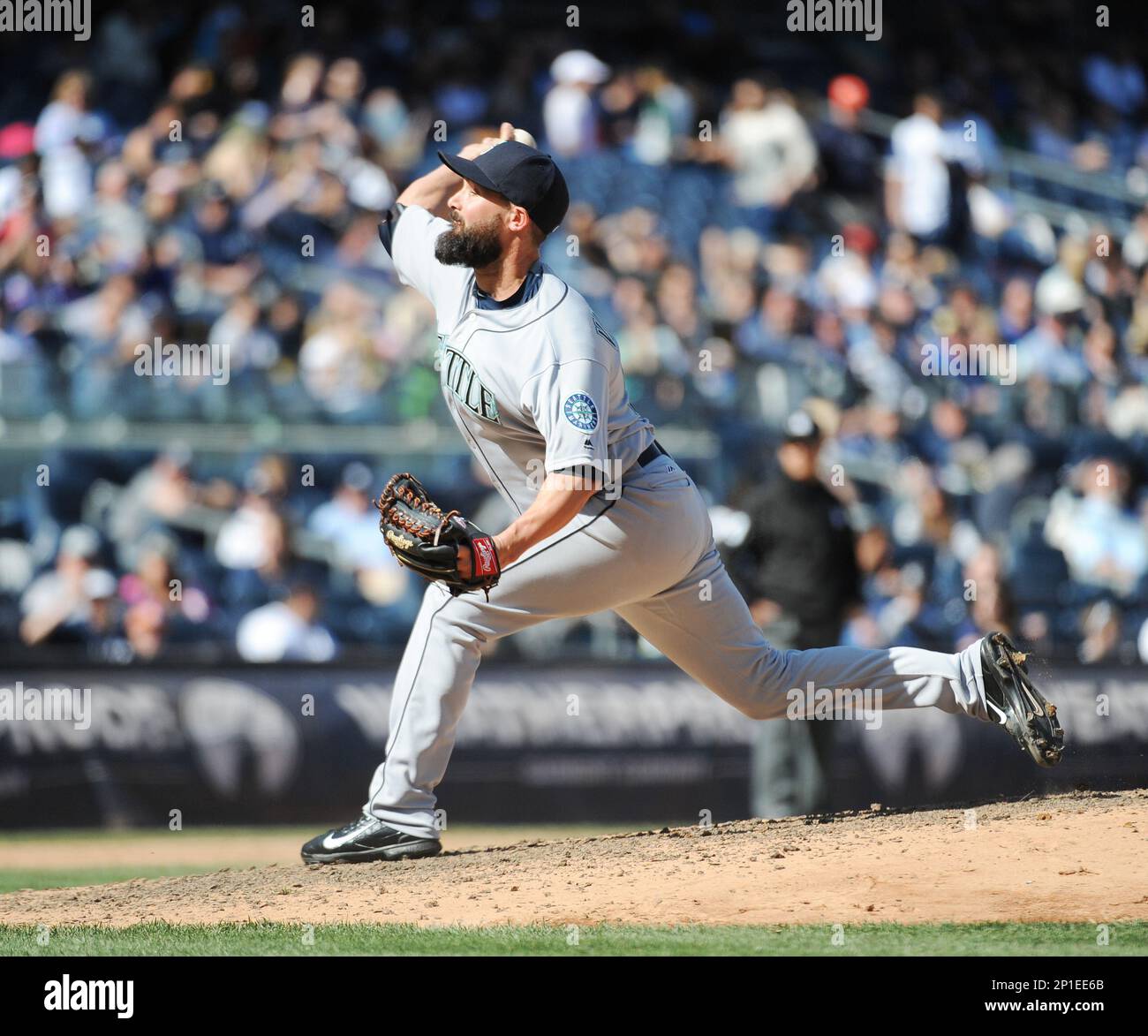 Seattle Mariners pitcher Nick Vincent (50) during game against the New ...