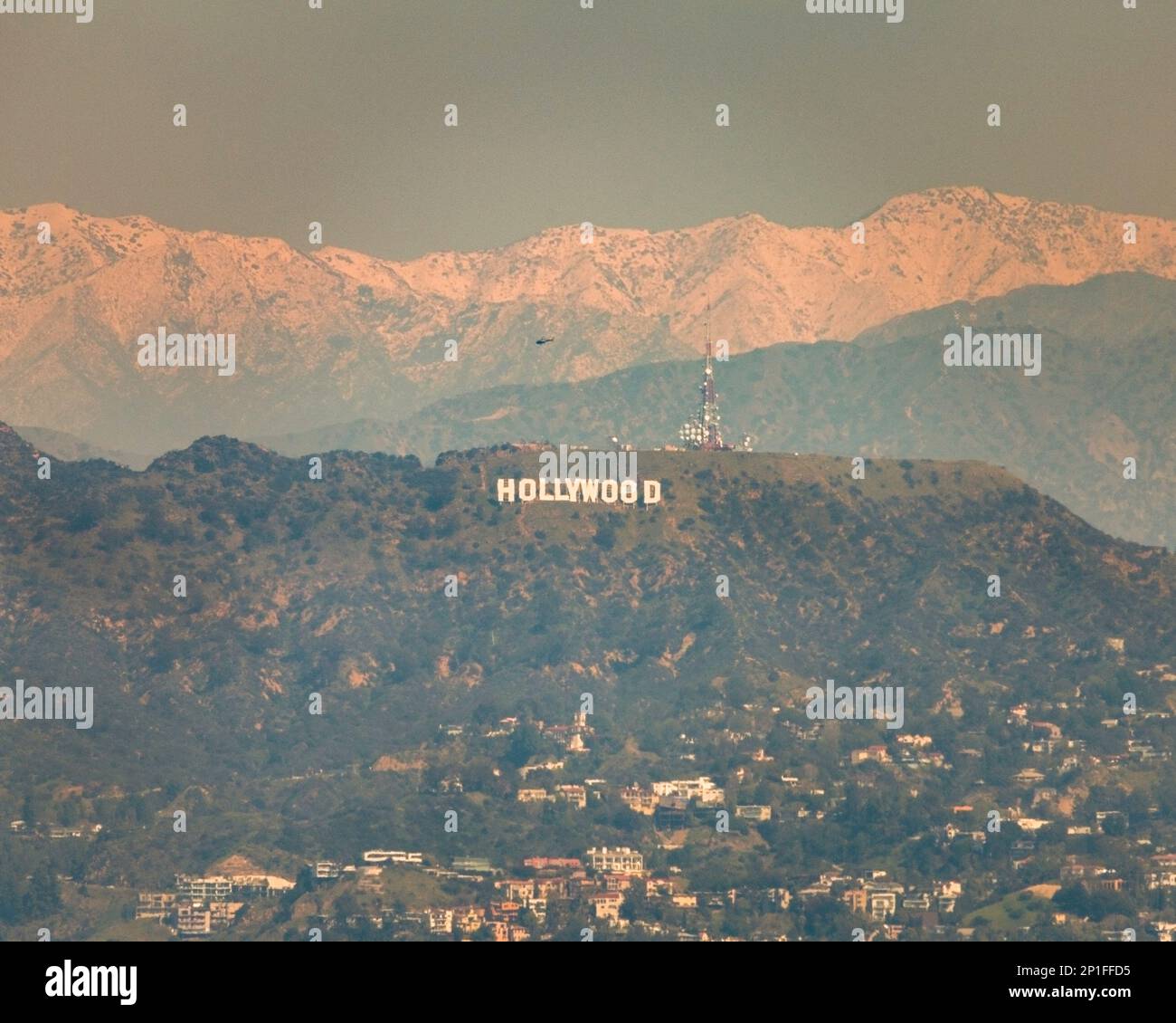 California snow hollywood sign hi-res stock photography and images - Alamy
