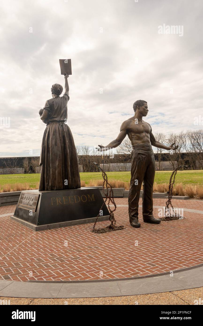 Emancipation and Freedom monument at Browns Island Richmond Virginia ...