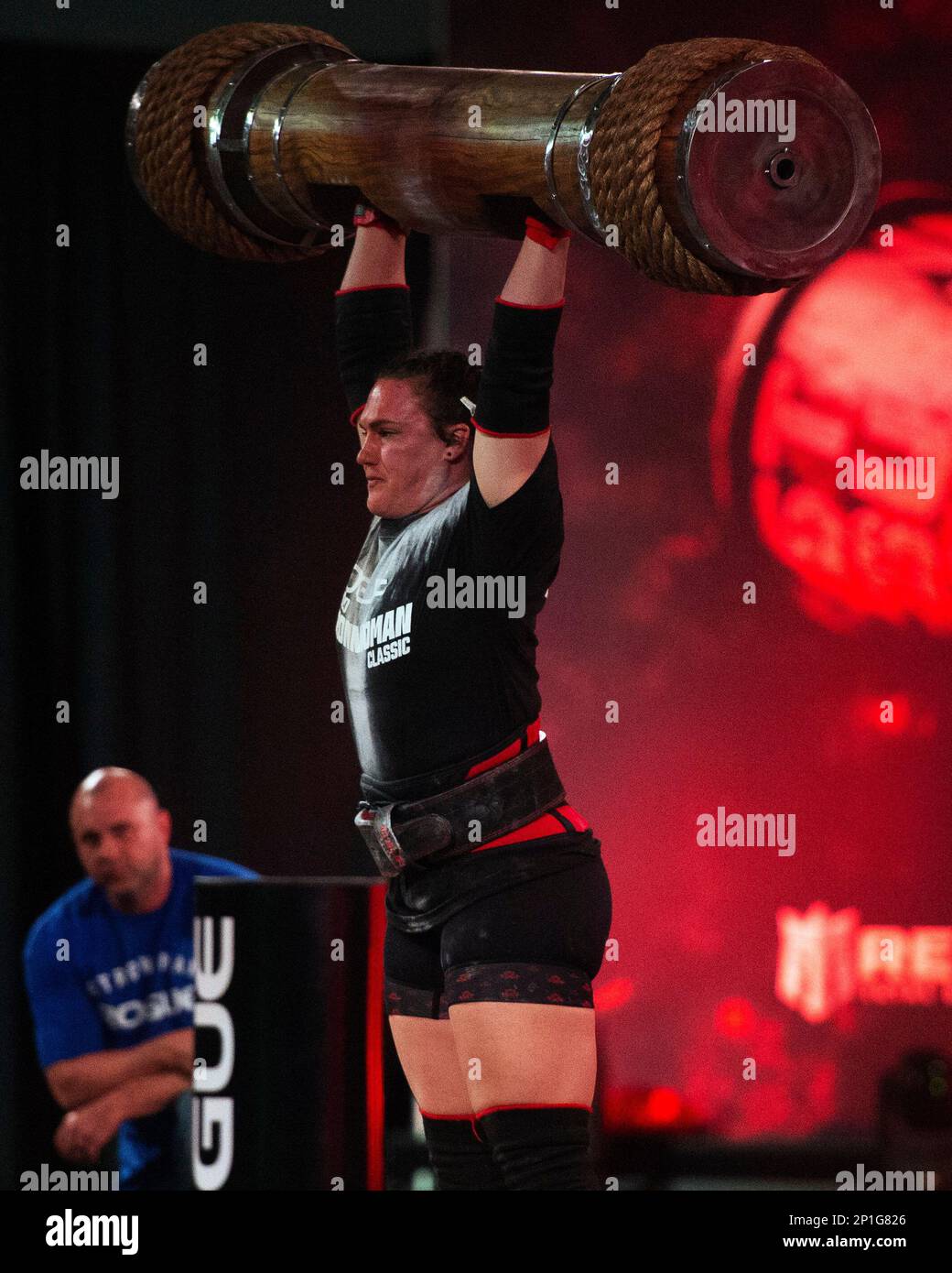 Mens log lift competition hi-res stock photography and images - Alamy