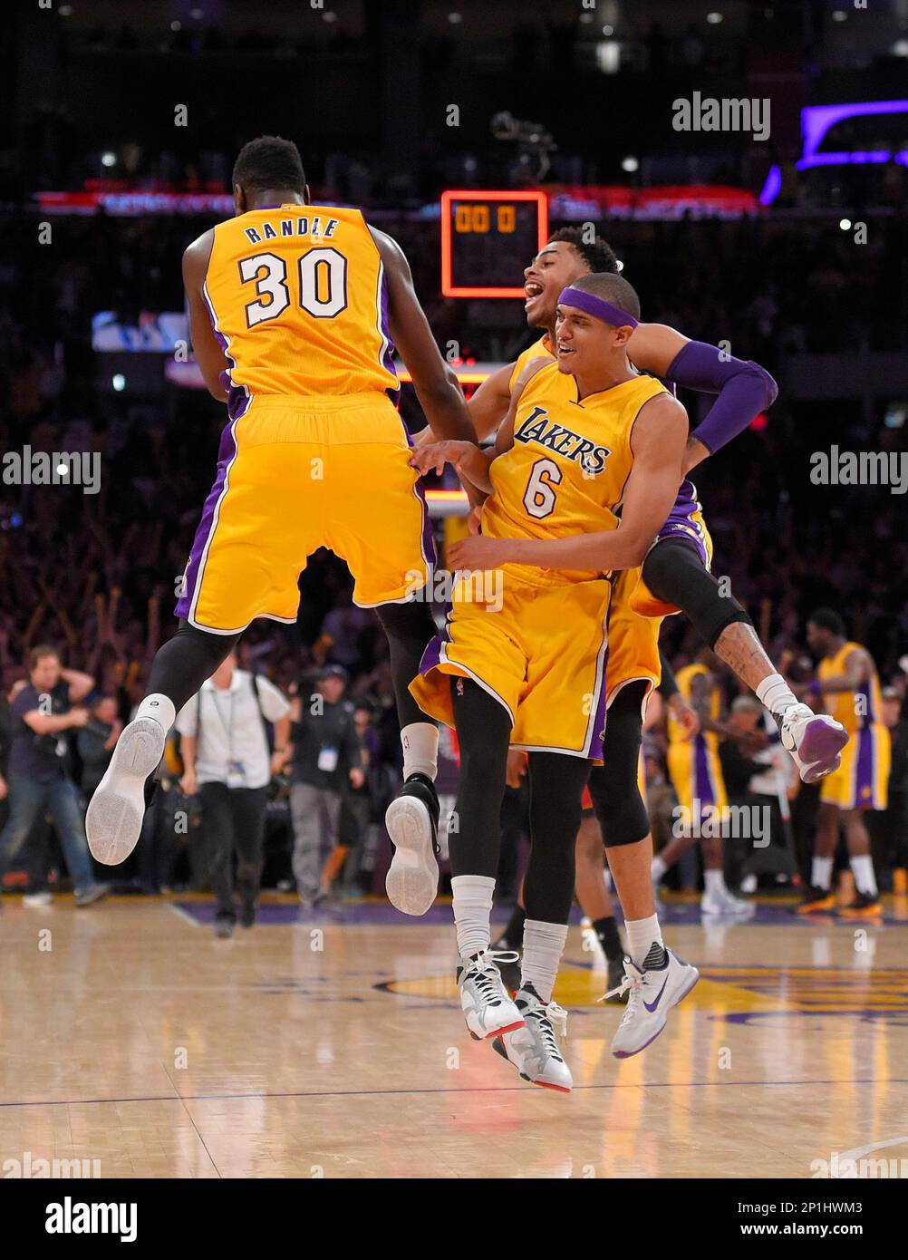 Julius Randle Shoes Lakers