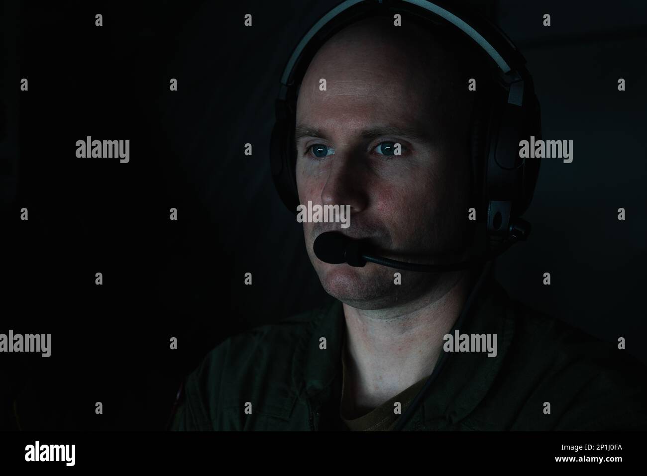 U.S. Air Force Master Sgt. Joe Hildebrand, 63rd Air Refueling Squadron ...