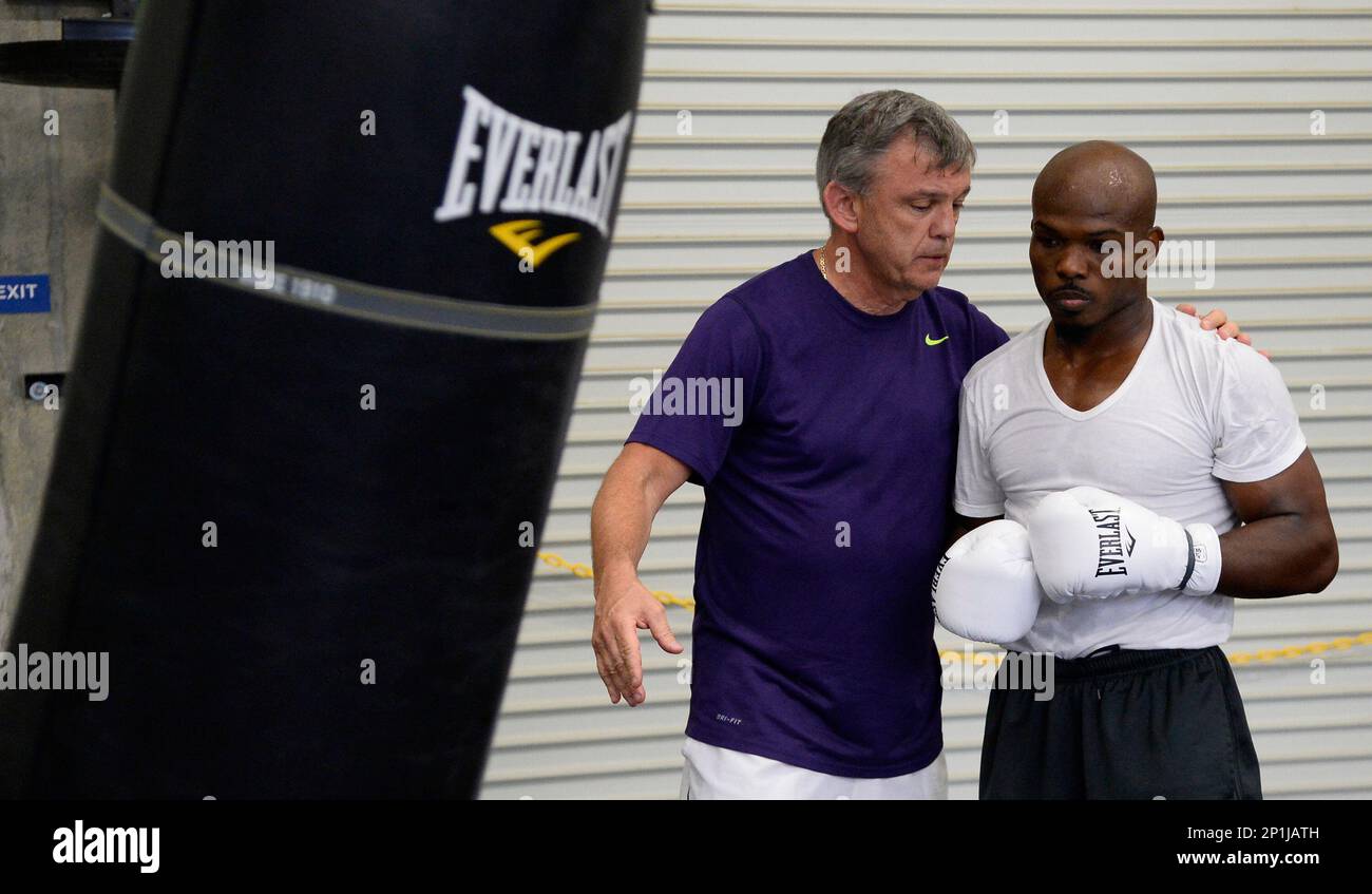March 25,2016. Indio CA. Timothy Bradley works out with his trainer ...