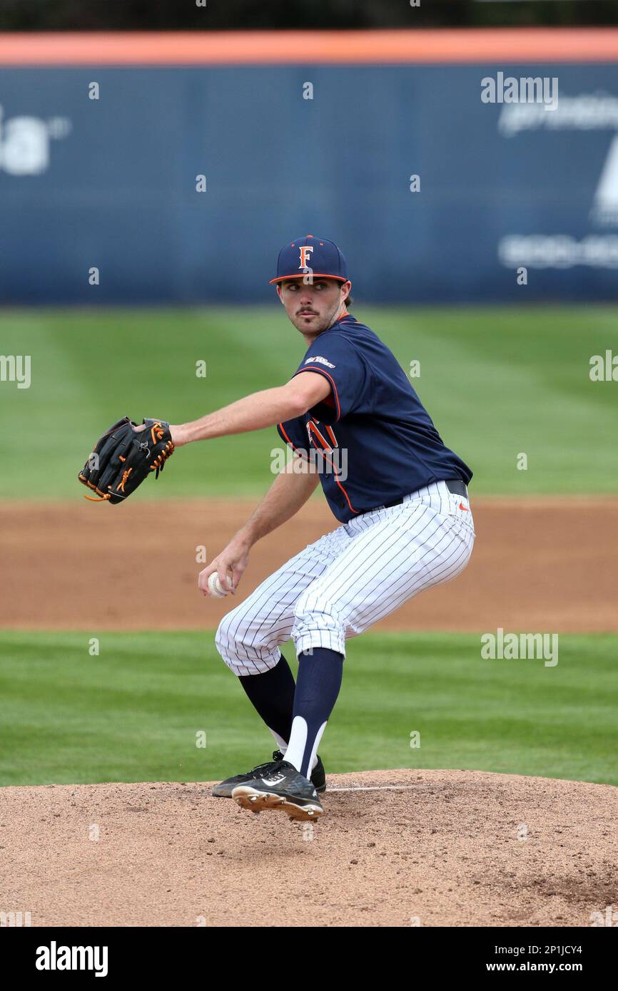 Colton Eastman (17) of the Cal State Fullerton Titans pitches against ...