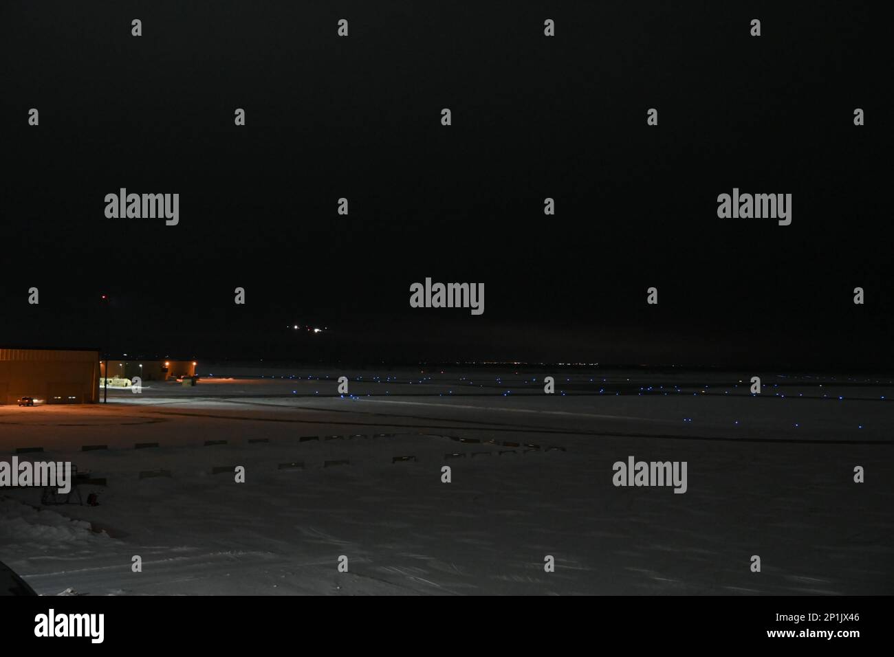 A B-52H Stratofortress assigned to the 5th Bomb Wing returns to Minot ...