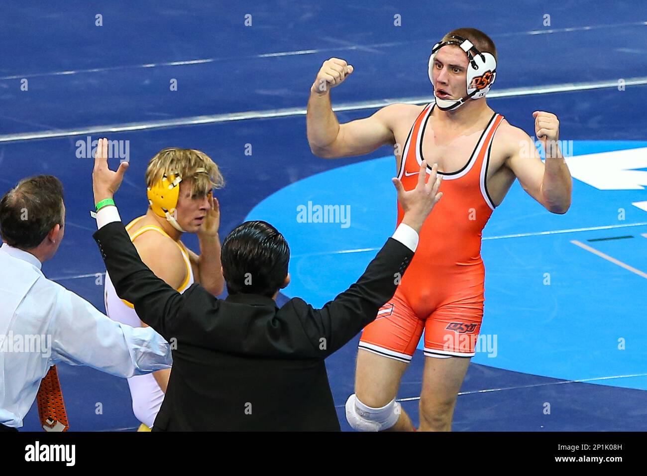 19 MAR 2016: 141 lbs. – No. 1 Dean Heil (Oklahoma State) defeats No. 14 ...