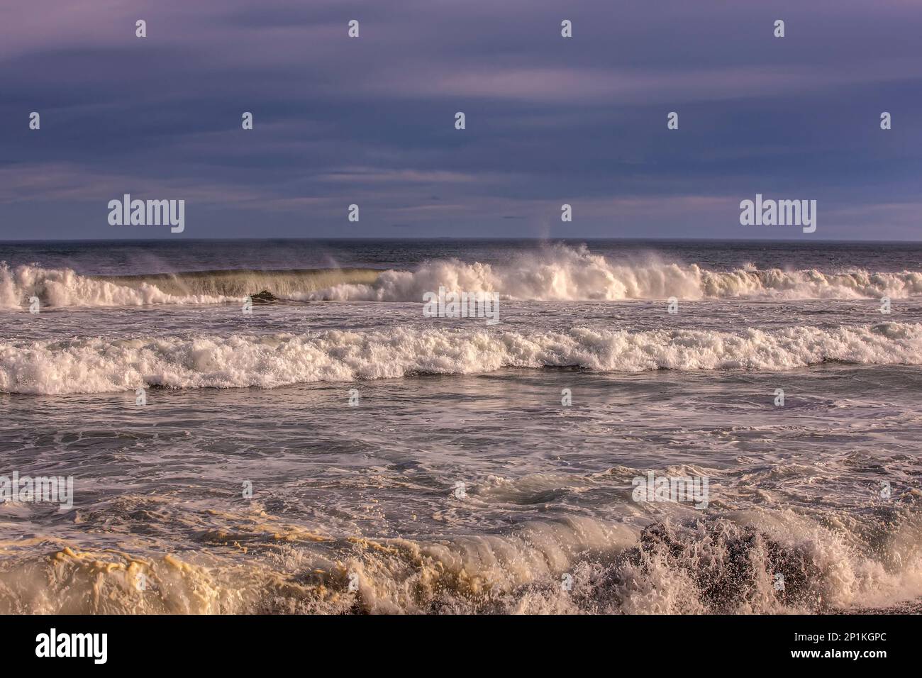 Waves on beach rushing up hi-res stock photography and images - Alamy