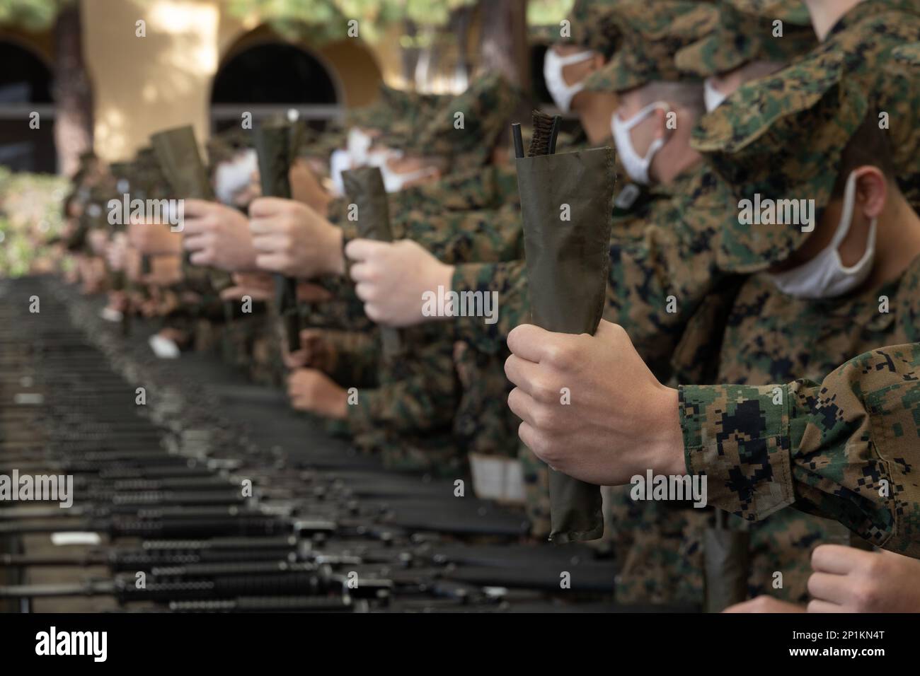 U.S. Marine Corps recruits with Alpha Company, 1st Recruit Training ...