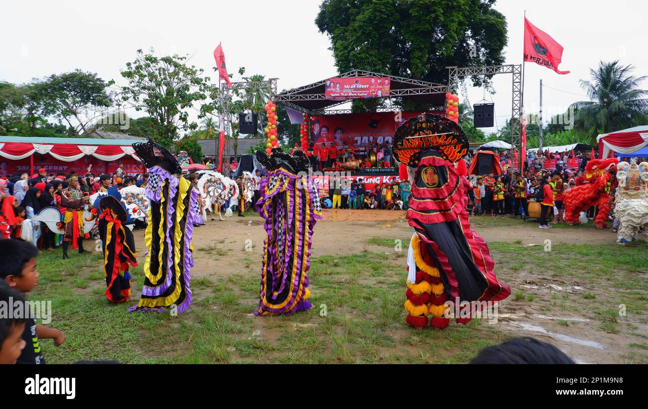 Indonesian Regional Cultural Arts (Reog) Attractions, At The Muntok ...