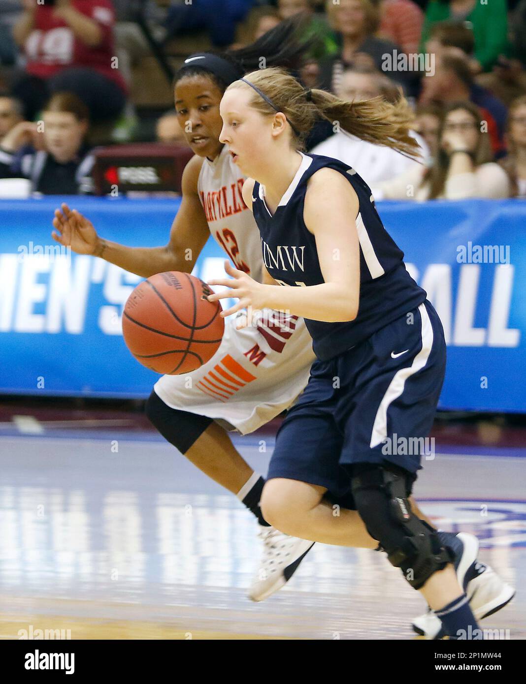 Mary Washington's Taylor Barton drives the ball against Maryville's ...