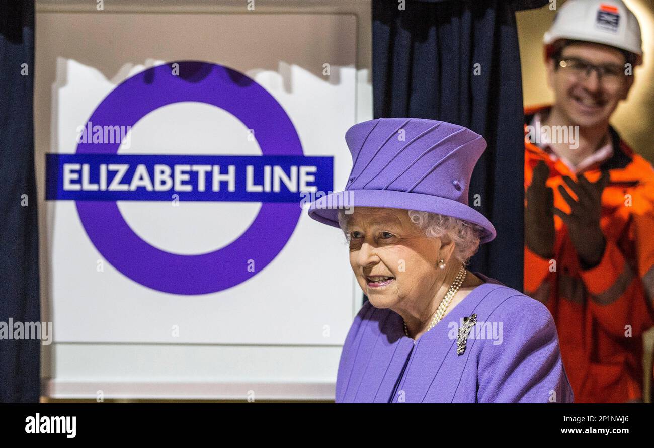 Britain's Queen Elizabeth II formally unveils the new Crossrail roundel ...