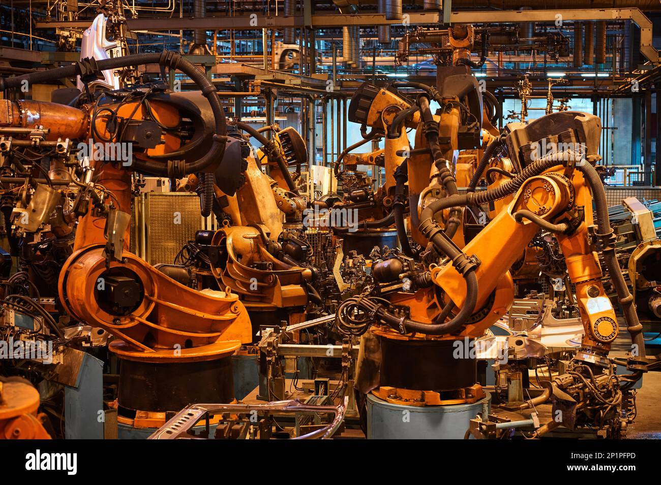Modern robot welder processes hi-res stock photography and images - Alamy