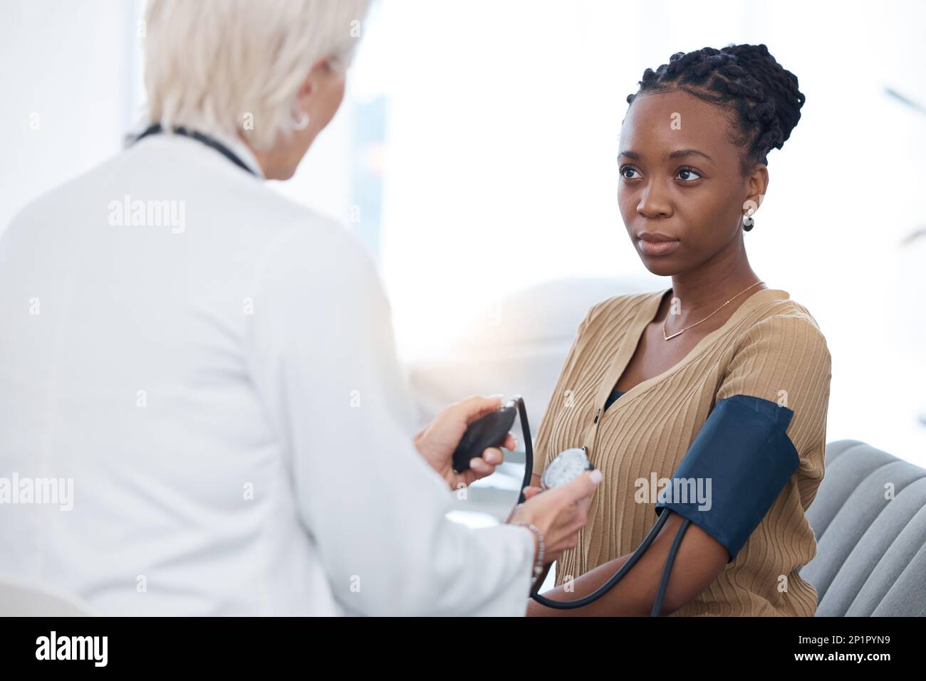 Hospital africa checkup hi-res stock photography and images - Alamy