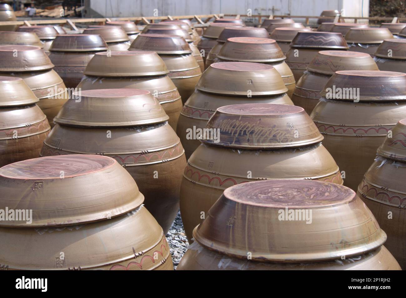 Traditional Korean fermentation jars in country market Stock Photo - Alamy