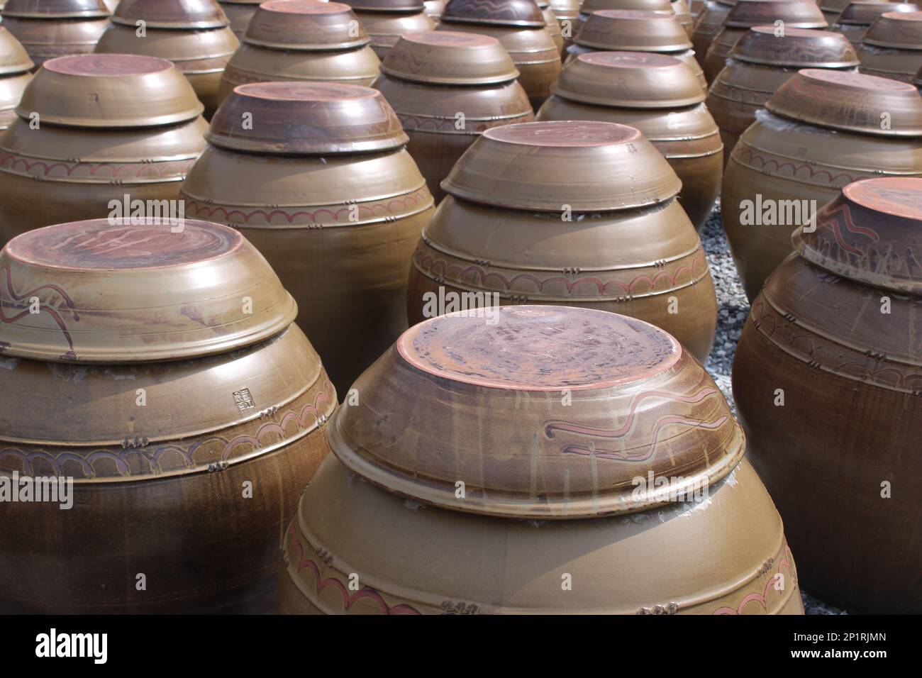 Traditional Korean fermentation jars in country market Stock Photo - Alamy