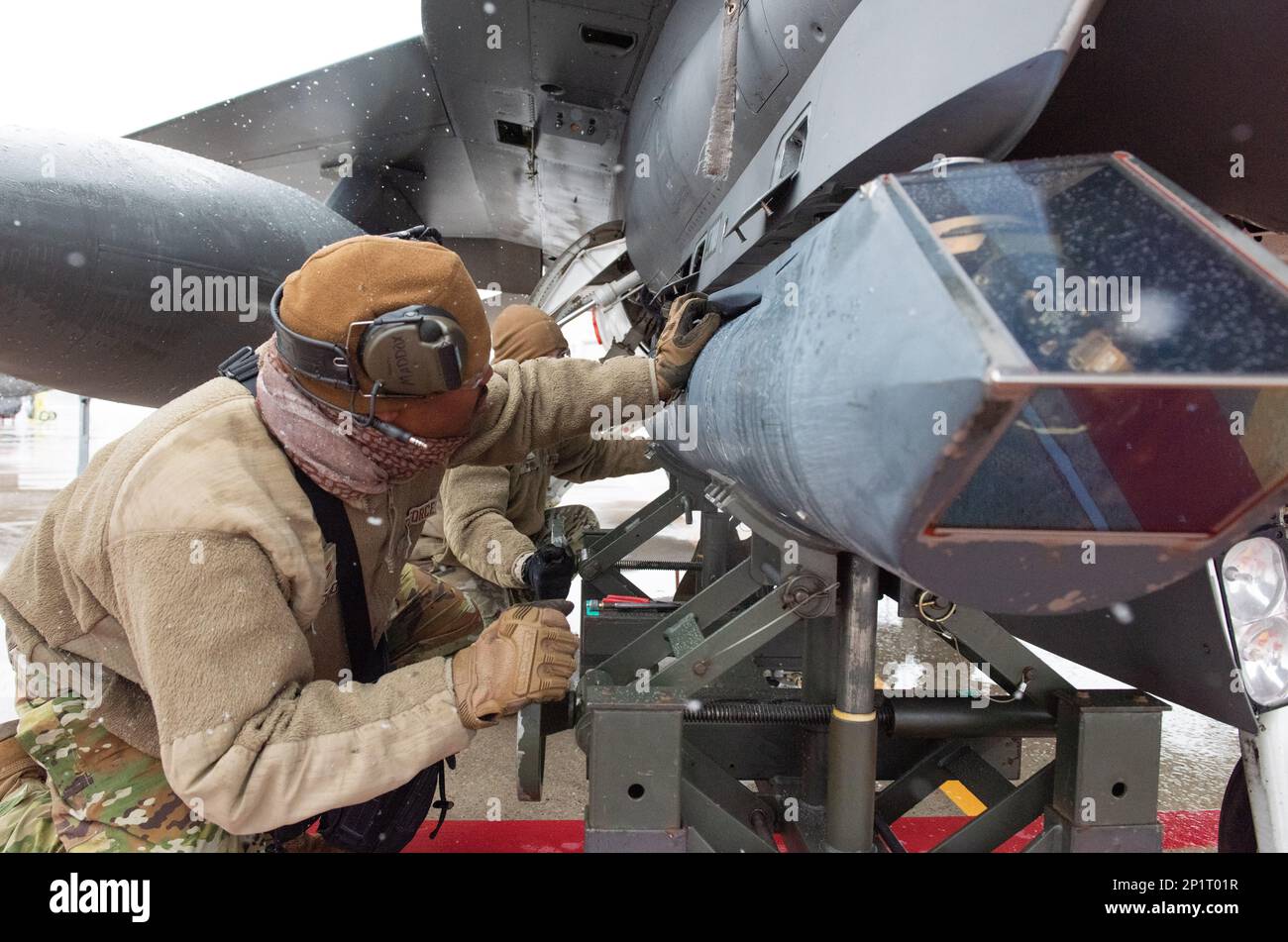 U.S. Air Force Staff Sgt. Nate Maddox and Tech. Sgt. Ryan Keel ...