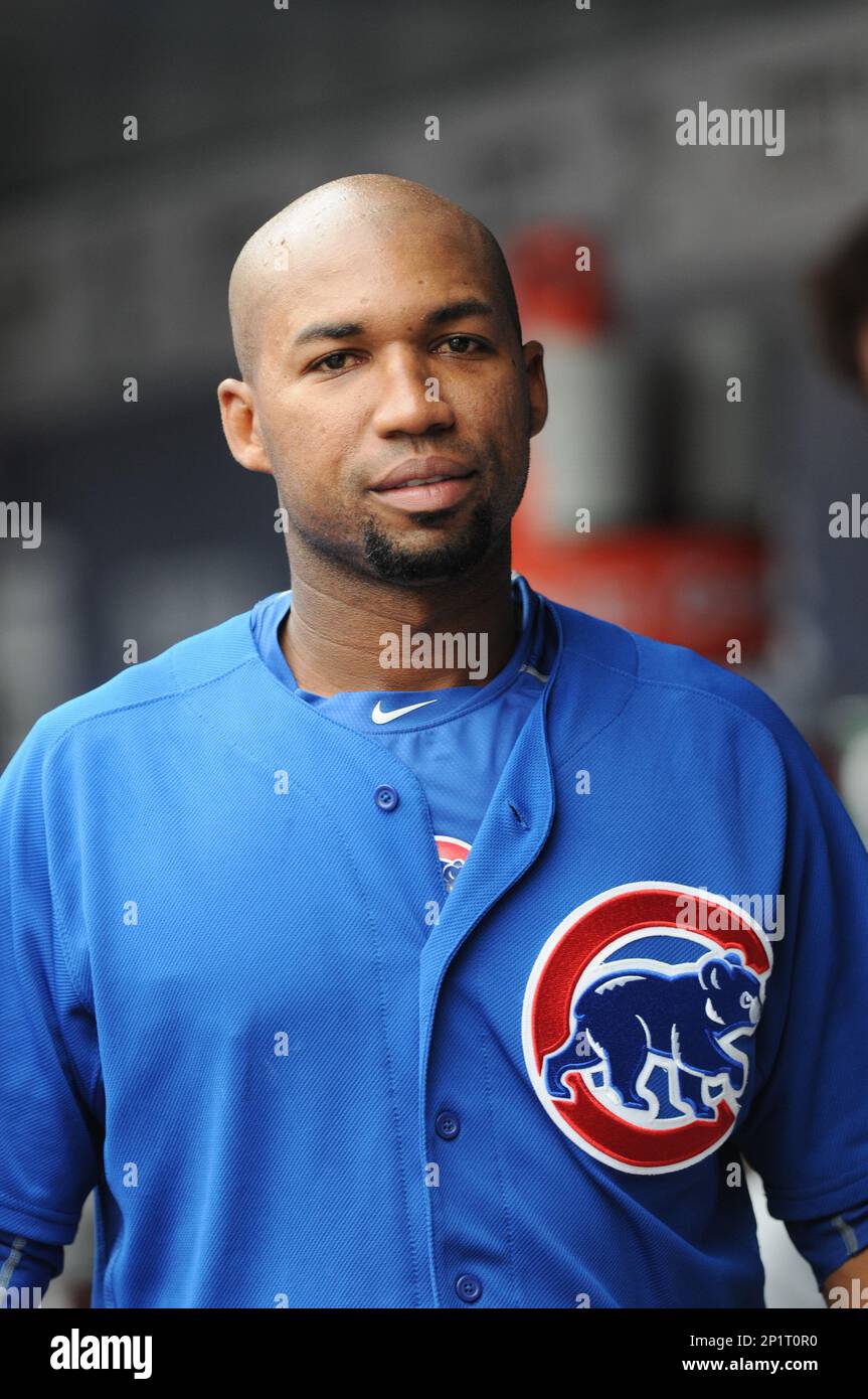 Chicago Cubs infielder Jonathan Herrera (19) during game against the ...