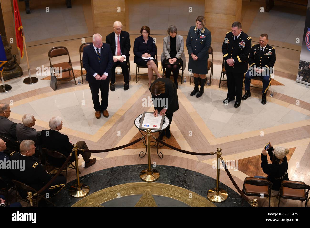 Letter of intent ceremony hi-res stock photography and images - Alamy