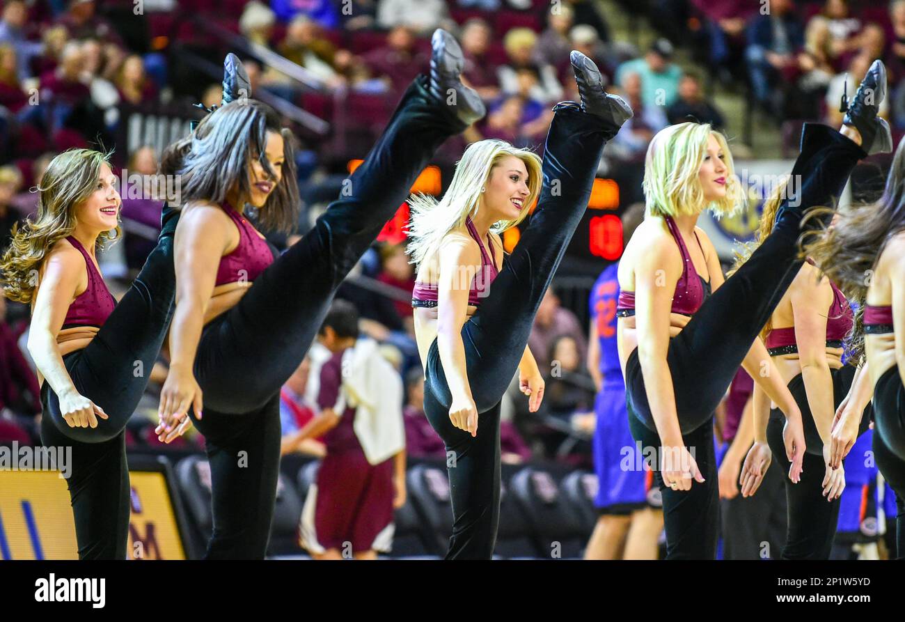 January 12, 2016: Texas A&M Aggie cheerleaders perform during the ...