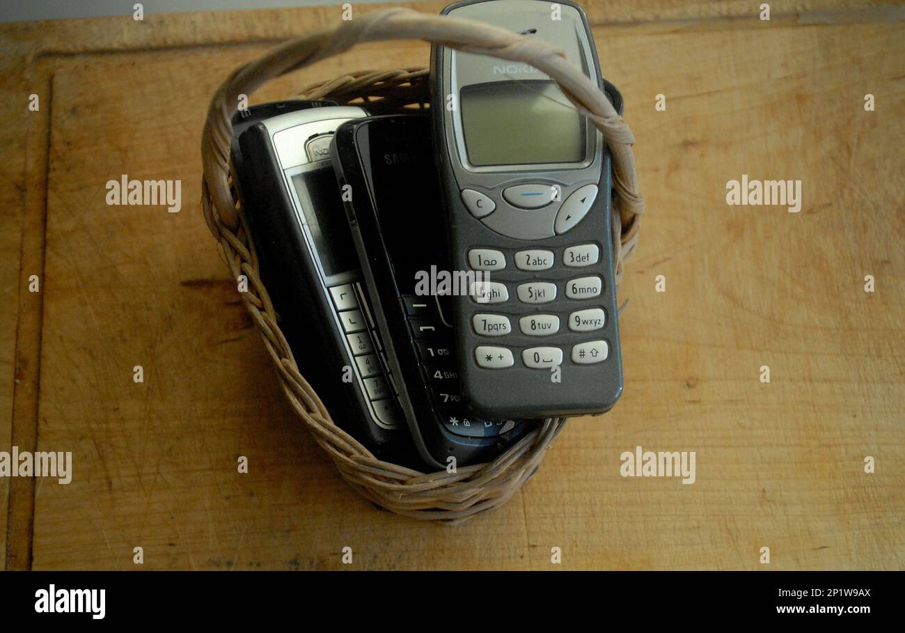 Nokia mobniles hi-res stock photography and images - Alamy