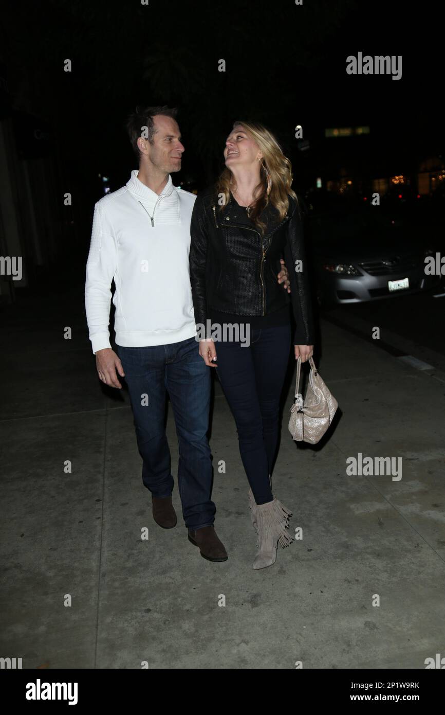 Photo by: JMA/STAR MAX/IPx1/11/16Nick Liam Heaney and Kayla Tabish seen ...