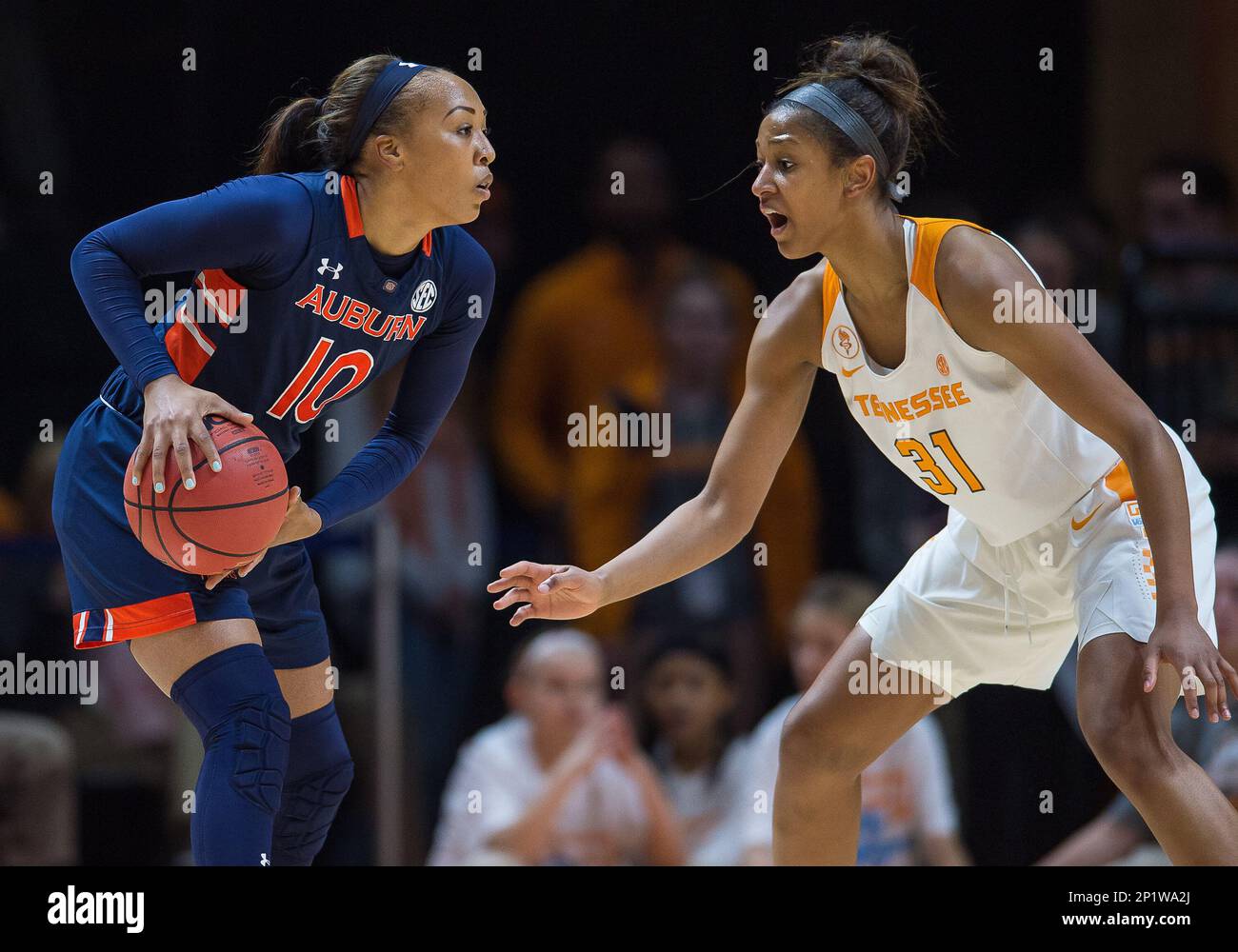January 10, 2016: Auburn Tigers guard Brandy Montgomery (10) working ...