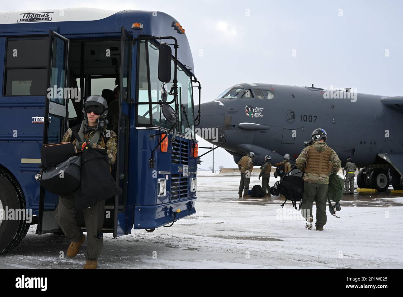 Airmen from 5th bomb wing hi-res stock photography and images - Alamy